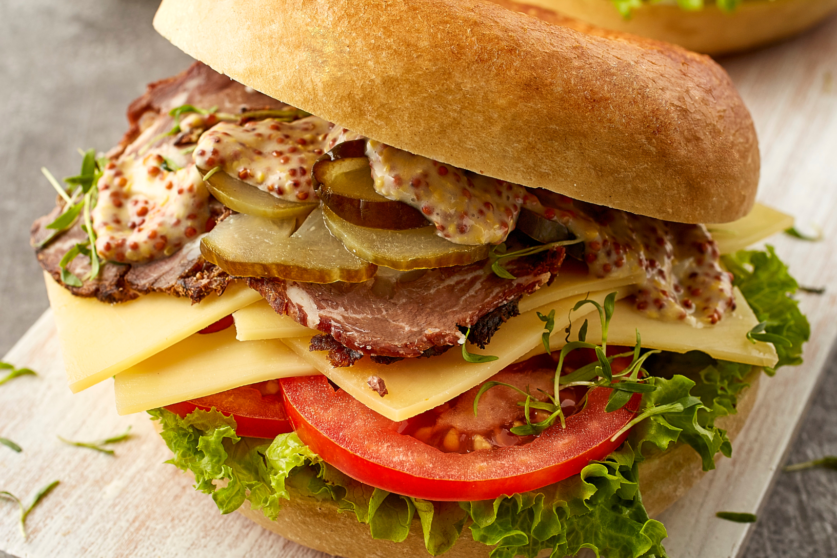 Morning roast beef & cheese bagel